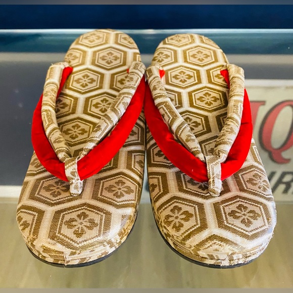 Shoes | Vintage Japanese Silk Gold Red Velvet Geta Sandle | Poshmark